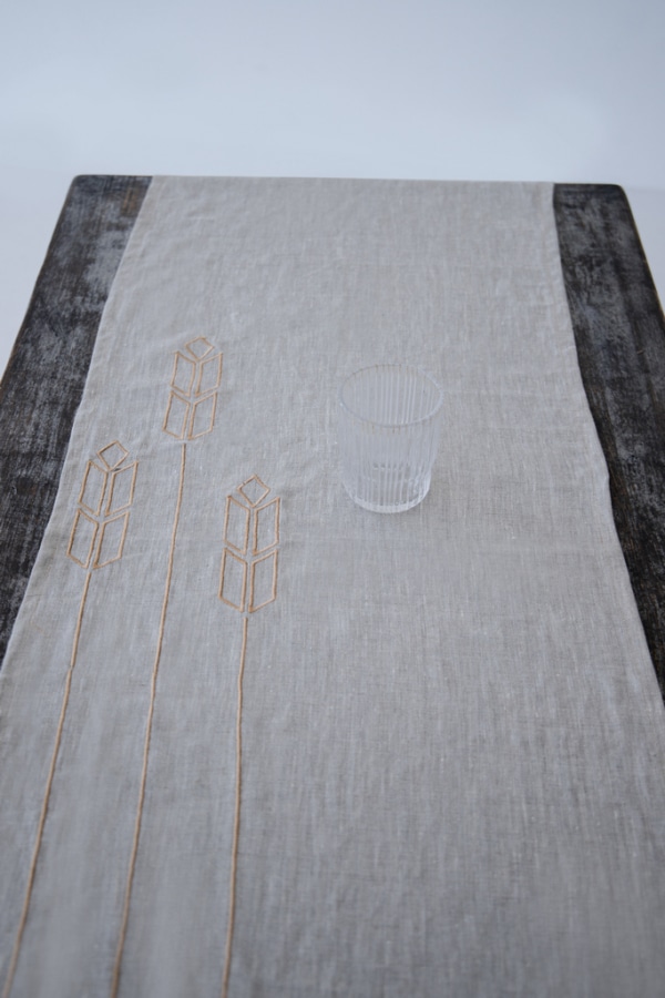 Tischläufer WEIZENÄHREN, bestickt | Limette Design